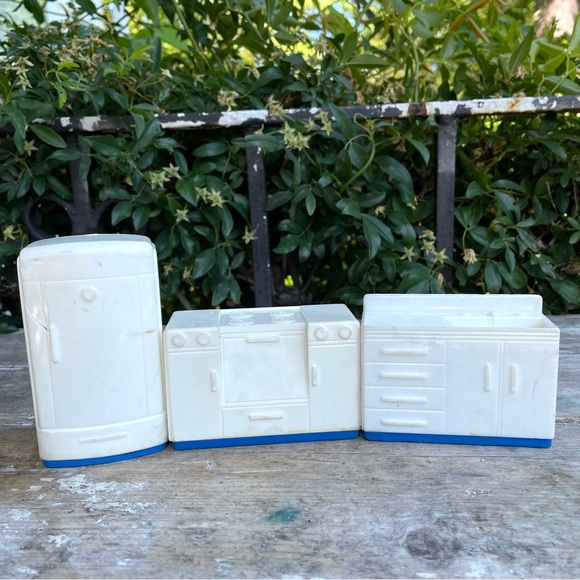 A plasco toy | Toys | Vintage 95s Plasco Dollhouse Furniture | Poshmark